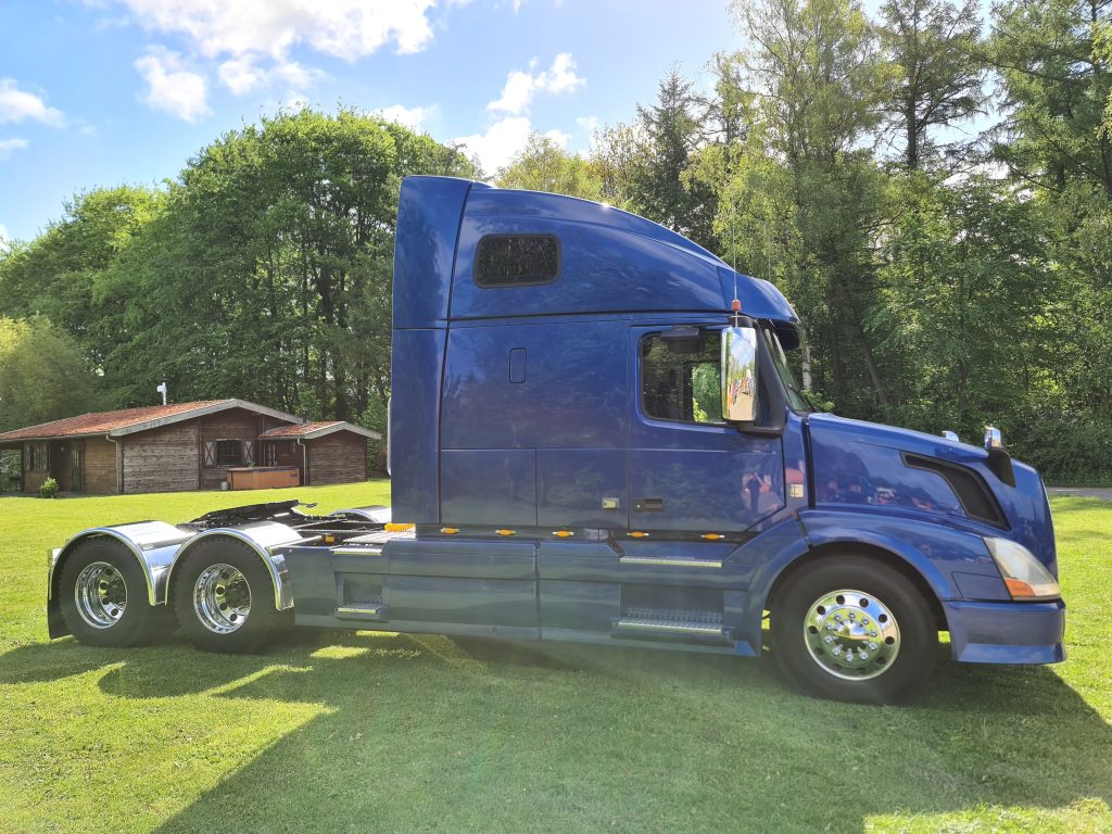 Volvo Vnl 670